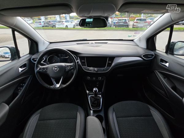 Grey Opel Crossland X 2017 in Klaipeda, with an engine capacity of 1.20 L and mileage of 83 thousand km for 10991 €, photo 11 on AUTOMOTO.COM.LV