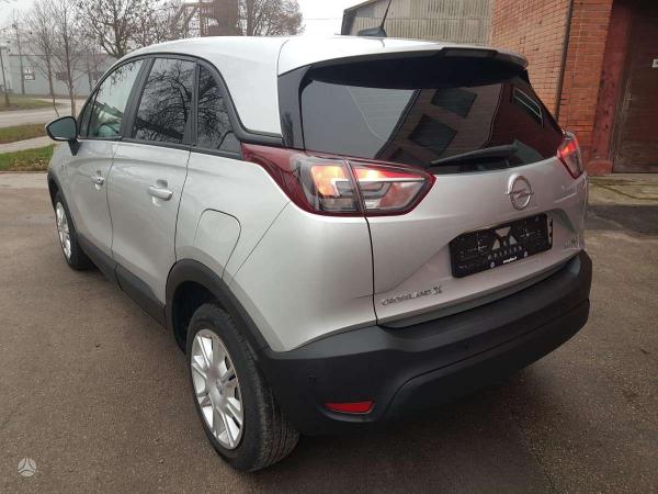 Grey Opel Crossland X 2018 in Siauliai, with an engine capacity of 1.20 L and mileage of 164 thousand km for 7950 €, photo 6 on AUTOMOTO.COM.LV