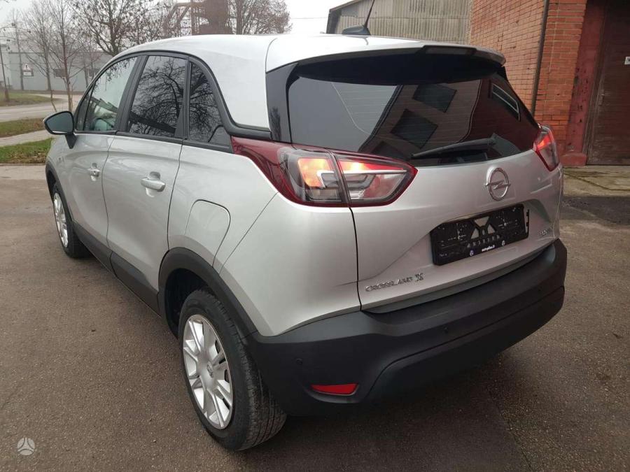 Grey Opel Crossland X 2018 in Siauliai, with an engine capacity of 1.20 L and mileage of 164 thousand km for 7950 €, photo 6 on AUTOMOTO.COM.LV