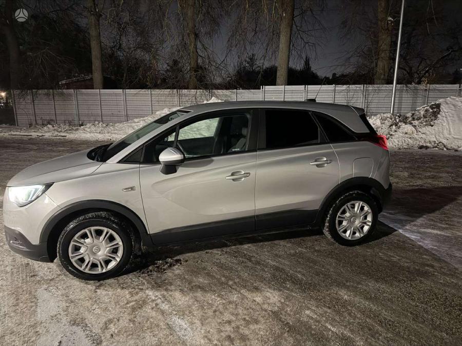 Grey Opel Crossland X 2018 in Kaunas, with an engine capacity of 1.20 L and mileage of 185 thousand km for 5500 €, photo 2 on AUTOMOTO.COM.LV