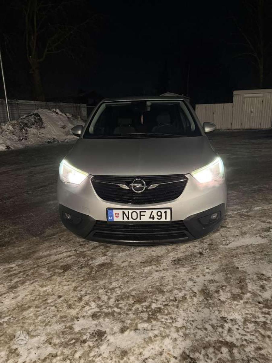 Grey Opel Crossland X 2018 in Kaunas, with an engine capacity of 1.20 L and mileage of 185 thousand km for 5500 €, photo 5 on AUTOMOTO.COM.LV