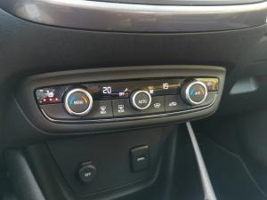 Серый Опель Crossland X 2018 в Рига, объемом двигателя 1.60 л и пробегом 199 тыс. км за 9300 €, фото 13 на AUTOMOTO.COM.LV