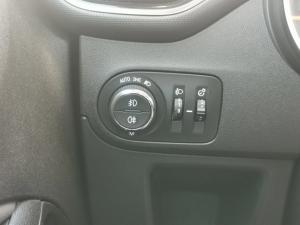 Серый Опель Crossland X 2018 в Рига, объемом двигателя 1.60 л и пробегом 199 тыс. км за 9300 €, фото 19 на AUTOMOTO.COM.LV