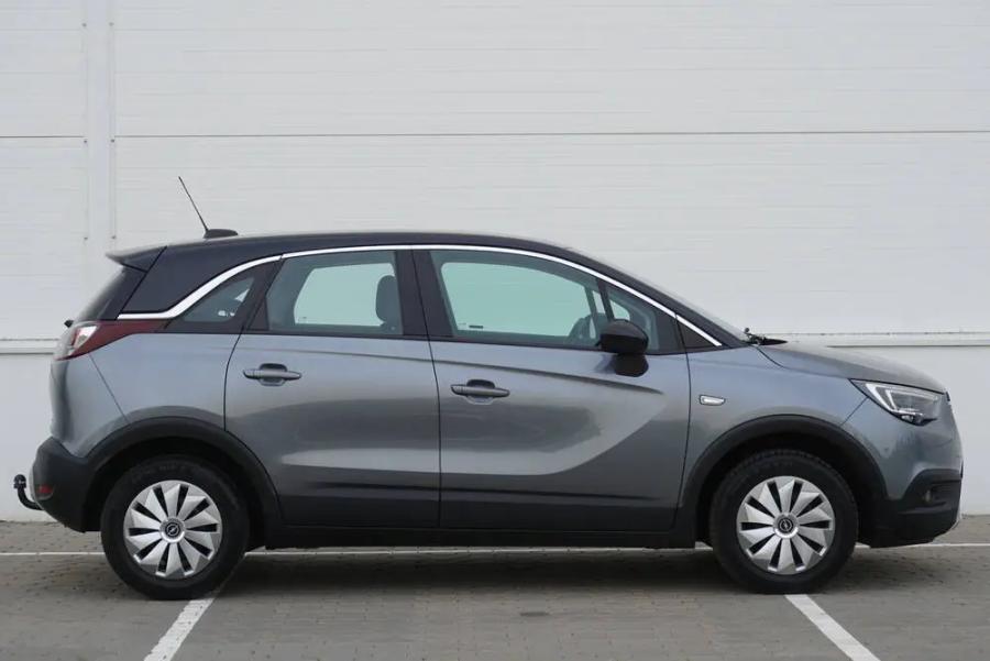 Grey Opel Crossland X 2018 in Riga, with an engine capacity of 1.20 L and mileage of 162 thousand km for 6700 €, photo 13 on AUTOMOTO.COM.LV