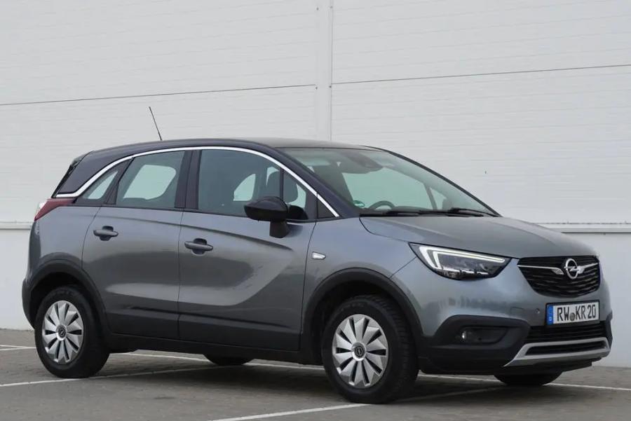Grey Opel Crossland X 2018 in Riga, with an engine capacity of 1.20 L and mileage of 162 thousand km for 6700 €, photo 14 on AUTOMOTO.COM.LV