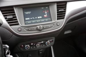 Grey Opel Crossland X 2018 in Riga, with an engine capacity of 1.20 L and mileage of 162 thousand km for 6700 €, photo 23 on AUTOMOTO.COM.LV
