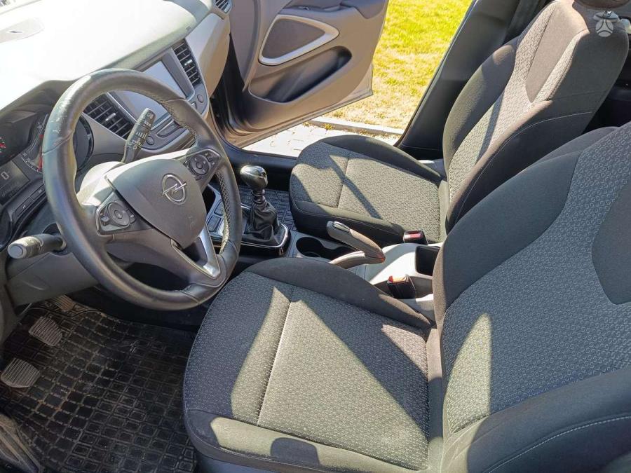Серый Опель Crossland X 2018 в Рокишкис, объемом двигателя 1.20 л и пробегом 130 тыс. км за 7400 €, фото 6 на AUTOMOTO.COM.LV