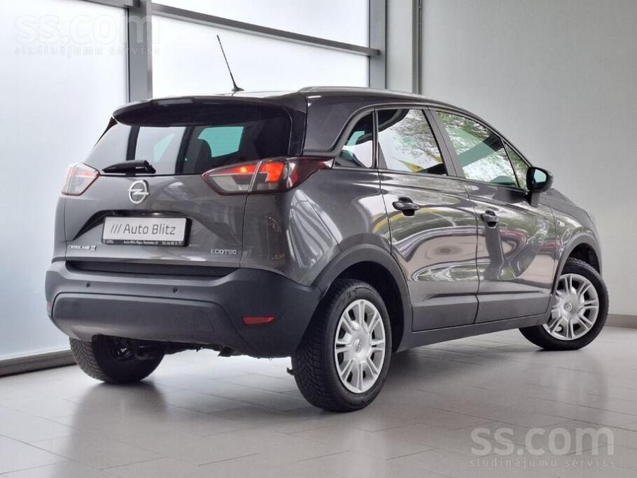 Grey Opel Crossland X 2019 in Riga, with an engine capacity of 1.20 L and mileage of 148 thousand km for 10900 €, photo 2 on AUTOMOTO.COM.LV