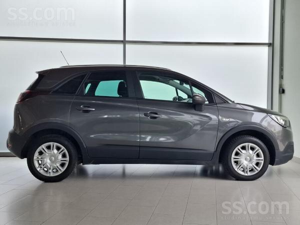 Grey Opel Crossland X 2019 in Riga, with an engine capacity of 1.20 L and mileage of 148 thousand km for 10900 €, photo 5 on AUTOMOTO.COM.LV