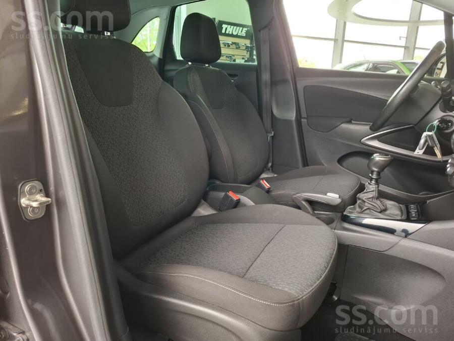 Grey Opel Crossland X 2019 in Riga, with an engine capacity of 1.20 L and mileage of 148 thousand km for 10900 €, photo 9 on AUTOMOTO.COM.LV