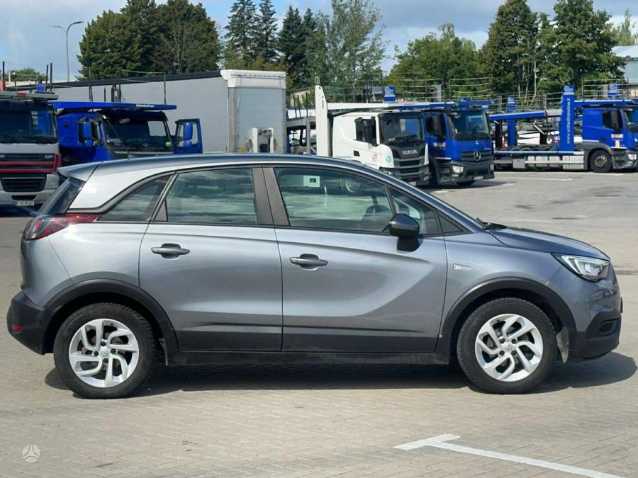 Grey Opel Crossland X 2019 in Taurage, with an engine capacity of 1.20 L and mileage of 119 thousand km for 6200 €, photo 5 on AUTOMOTO.COM.LV