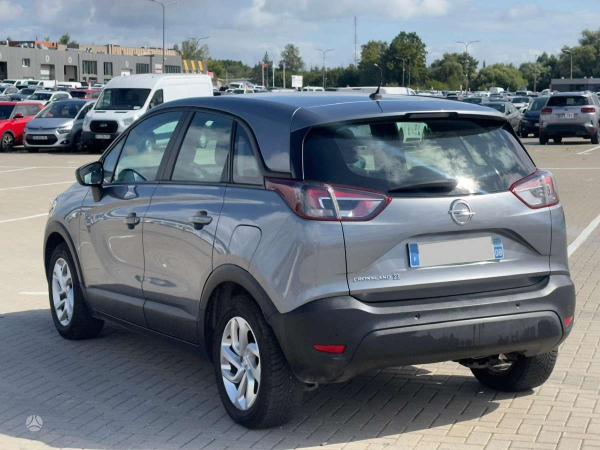 Grey Opel Crossland X 2019 in Taurage, with an engine capacity of 1.20 L and mileage of 119 thousand km for 6200 €, photo 5 on AUTOMOTO.COM.LV