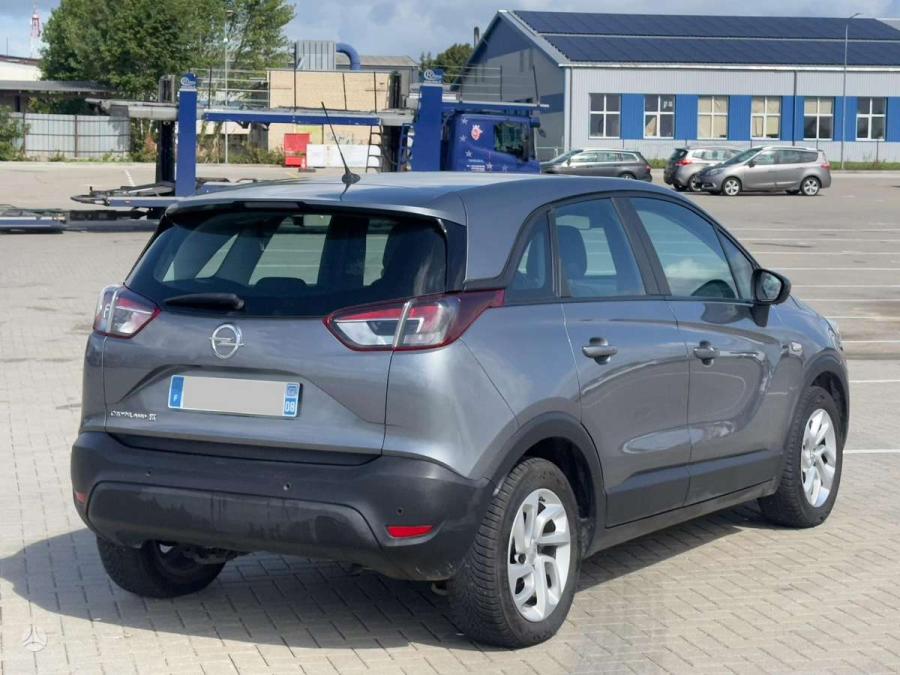 Grey Opel Crossland X 2019 in Taurage, with an engine capacity of 1.20 L and mileage of 119 thousand km for 6200 €, photo 7 on AUTOMOTO.COM.LV