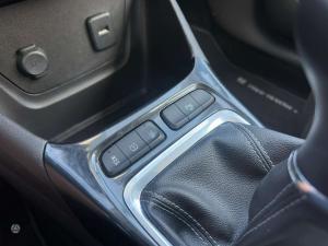 Grey Opel Crossland X 2019 in Taurage, with an engine capacity of 1.20 L and mileage of 119 thousand km for 6200 €, photo 15 on AUTOMOTO.COM.LV