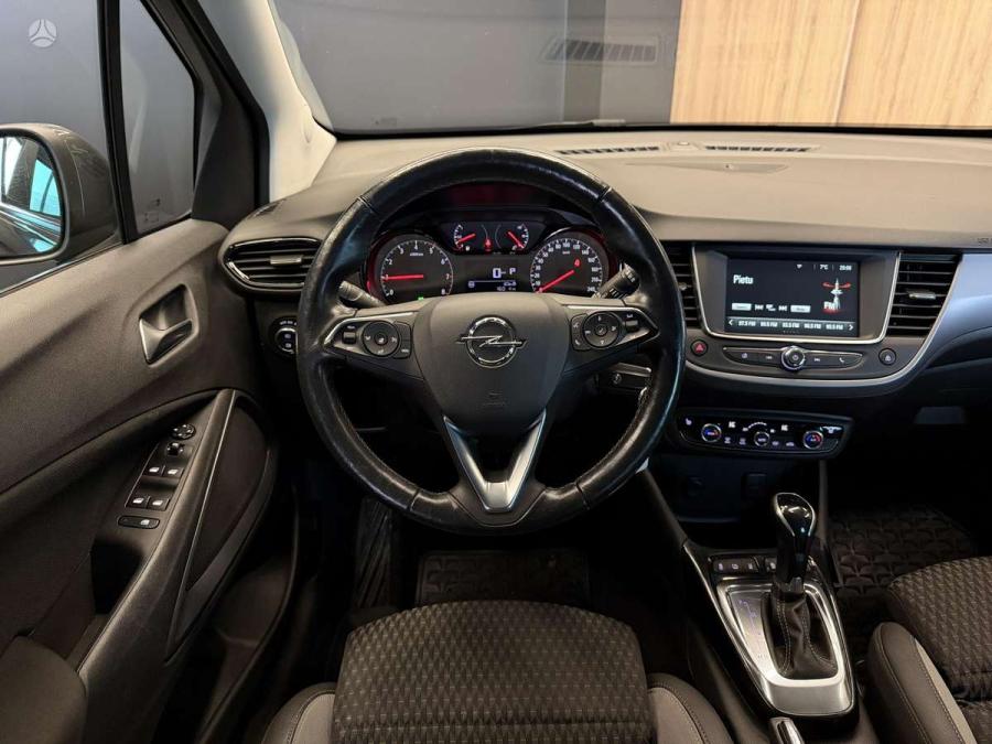 Grey Opel Crossland X 2020 in Kaunas, with an engine capacity of 1.20 L and mileage of 123 thousand km for 10990 €, photo 14 on AUTOMOTO.COM.LV