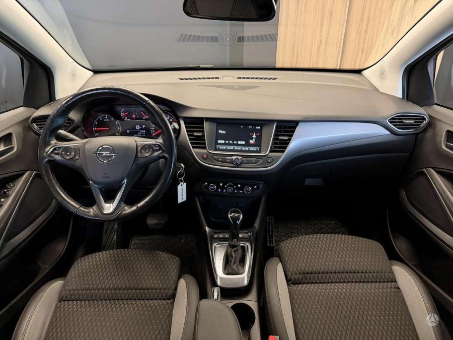 Grey Opel Crossland X 2020 in Kaunas, with an engine capacity of 1.20 L and mileage of 123 thousand km for 10990 €, photo 16 on AUTOMOTO.COM.LV