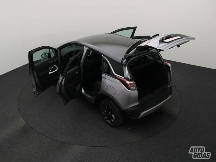 Grey Opel Crossland X 2020 in Vilnius, with an engine capacity of 1.20 L and mileage of 108 thousand km for 11499 €, photo 14 on AUTOMOTO.COM.LV
