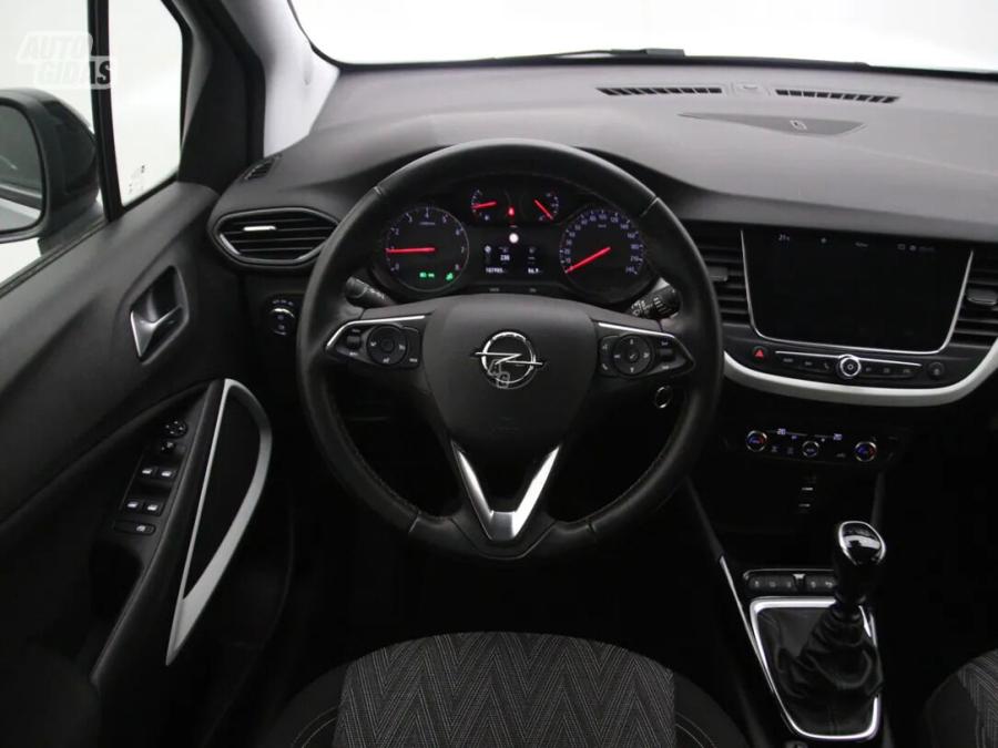 Grey Opel Crossland X 2020 in Vilnius, with an engine capacity of 1.20 L and mileage of 108 thousand km for 11499 €, photo 18 on AUTOMOTO.COM.LV