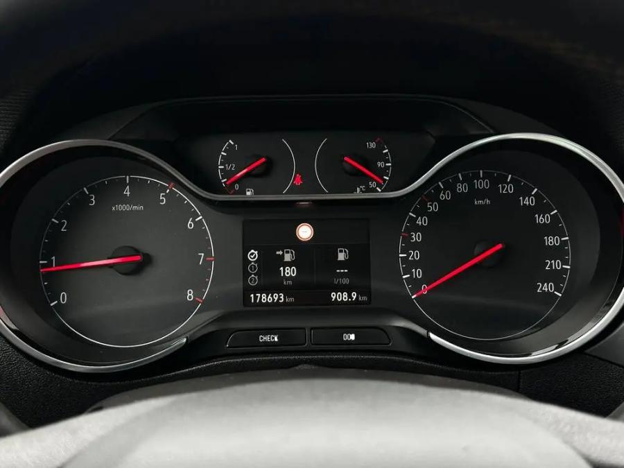 Серый Опель Crossland X 2020 в Елгава, объемом двигателя 1.50 л и пробегом 179 тыс. км за 8990 €, фото 24 на AUTOMOTO.COM.LV