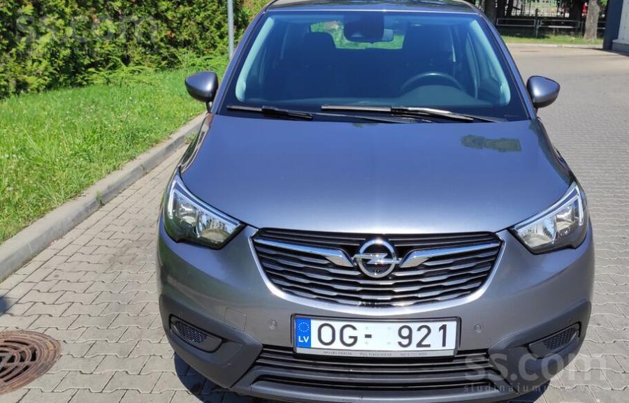 Grey Opel Crossland X 2020 in Riga, with an engine capacity of 1.20 L and mileage of 78 thousand km for 8900 €, photo 1 on AUTOMOTO.COM.LV