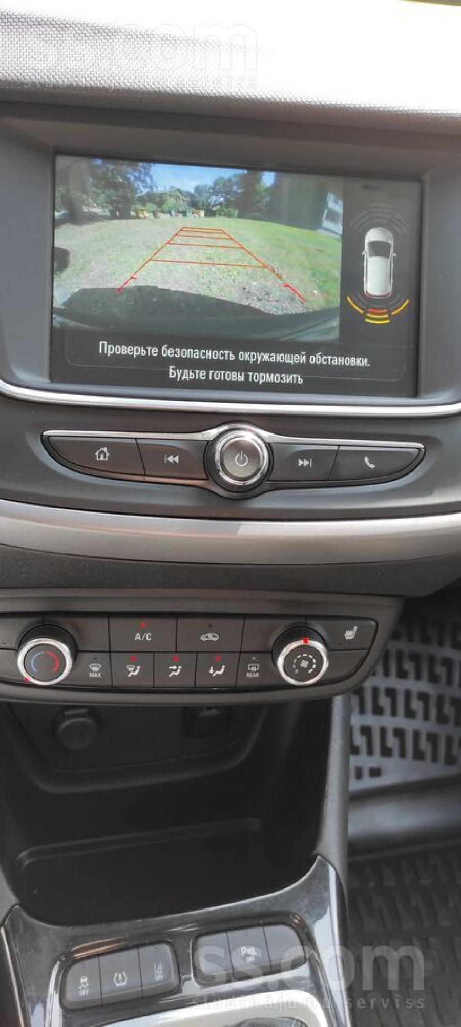 Grey Opel Crossland X 2020 in Riga, with an engine capacity of 1.20 L and mileage of 78 thousand km for 8900 €, photo 10 on AUTOMOTO.COM.LV