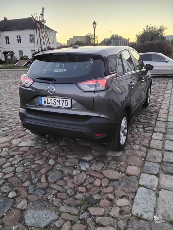Серый Опель Crossland X 2020 в Кедайняй, объемом двигателя 1.20 л и пробегом 107 тыс. км за 10600 €, фото 4 на AUTOMOTO.COM.LV