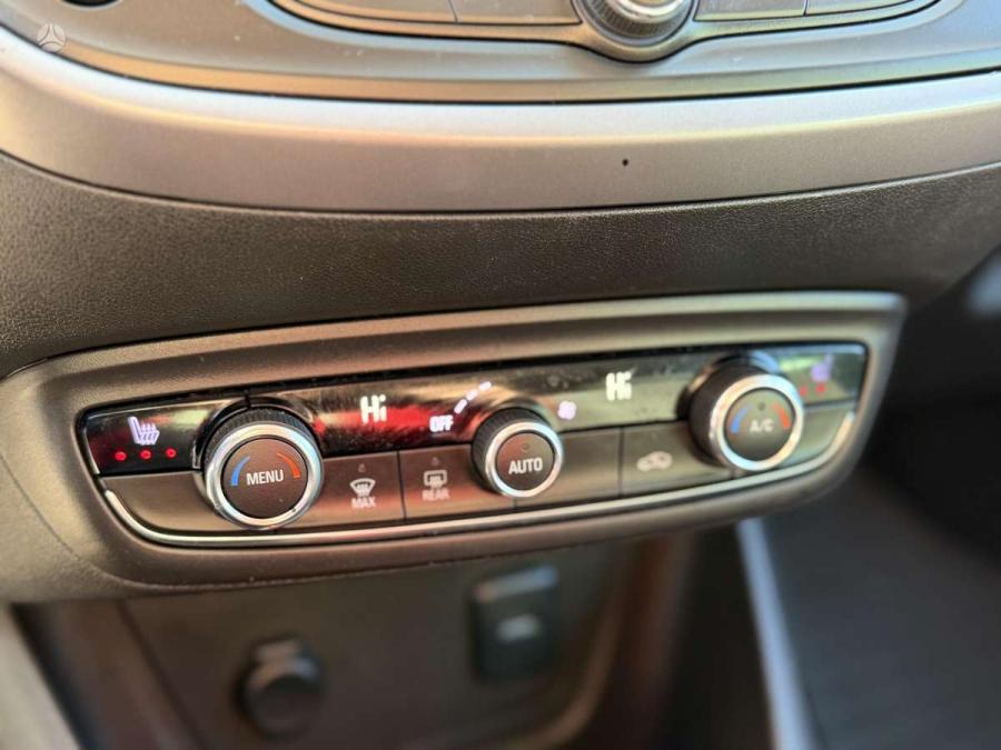 Серый Опель Crossland X 2020 в Рига, объемом двигателя 1.20 л и пробегом 33 тыс. км за 10700 €, фото 16 на AUTOMOTO.COM.LV