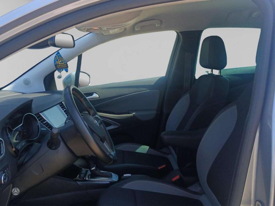 Grey Opel Crossland X 2020 in Vilnius, with an engine capacity of 1.50 L and mileage of 190 thousand km for 9890 €, photo 10 on AUTOMOTO.COM.LV