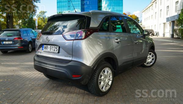 Opel Crossland X 2020 in Riga on AUTOMOTO.COM.LV Grey Opel Crossland X 2020 in Riga, with an engine capacity of 1.20 L and mileage of 34 thousand km for 10950 €, photo 7 on AUTOMOTO.COM.LV