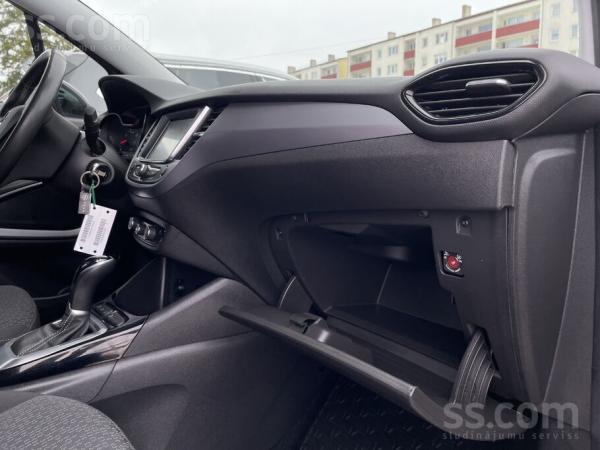 Pelēks Opel Crossland X 2022 Talsi, ar dzinēja tilpumu 1.20 L un nobraukumu 81 tūkst. km par 12500 €, foto 9 vietnē AUTOMOTO.COM.LV