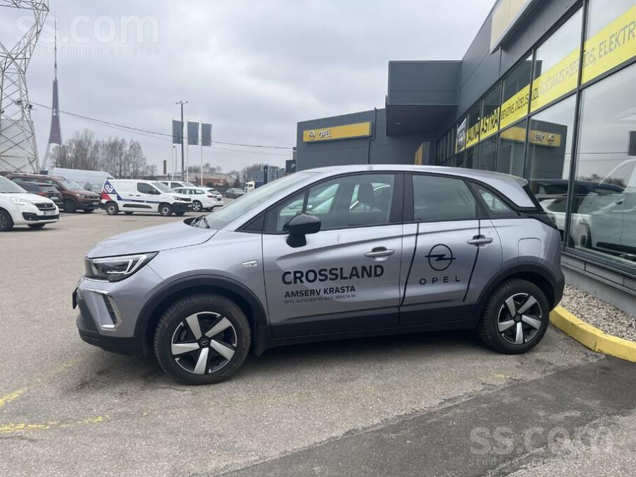Grey Opel Crossland X 2023 in Riga, with an engine capacity of 1.20 L and mileage of 18 thousand km for 16500 €, photo 4 on AUTOMOTO.COM.LV