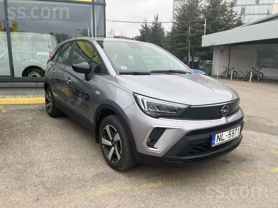 Grey Opel Crossland X 2023 in Riga, with an engine capacity of 1.20 L and mileage of 18 thousand km for 16500 €, photo 5 on AUTOMOTO.COM.LV