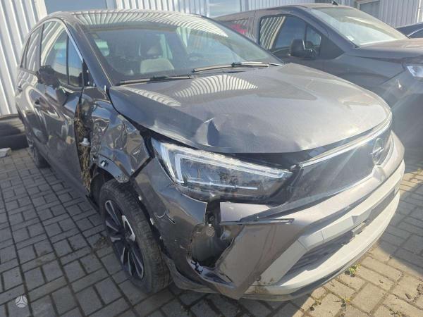 Grey Opel Crossland X 2023 in Taurage, with an engine capacity of 1.50 L and mileage of 66 thousand km for 7800 €, photo 2 on AUTOMOTO.COM.LV