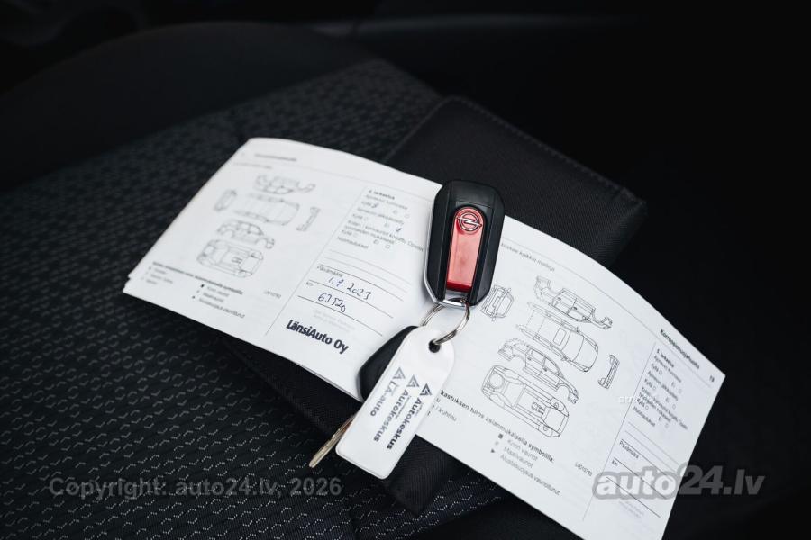 Pelēks Opel Crossland X 2017 Tallina, ar dzinēja tilpumu 1.20 L un nobraukumu 89 tūkst. km par 10799 €, foto 19 vietnē AUTOMOTO.COM.LV