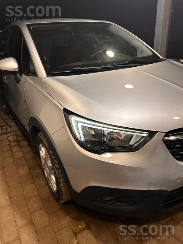 Grey Opel Crossland X 2019 in Riga, with an engine capacity of 1.20 L and mileage of 68 thousand km for 10500 €, photo 7 on AUTOMOTO.COM.LV