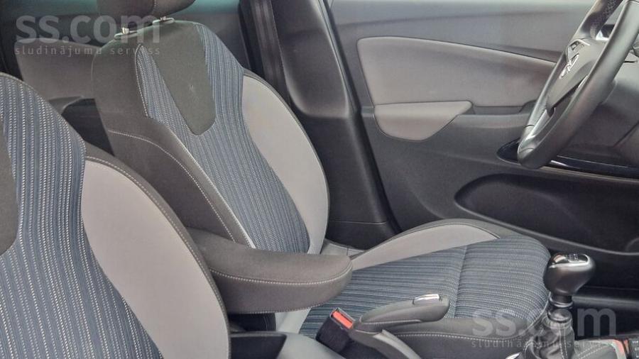 Pelēks Opel Crossland X 2019 Jelgava, ar dzinēja tilpumu 1.20 L un nobraukumu 110 tūkst. km par 7750 €, foto 31 vietnē AUTOMOTO.COM.LV