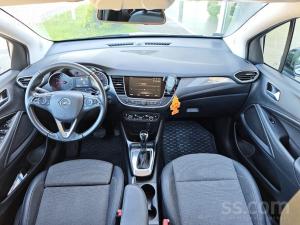 Grey Opel Crossland X 2022 in Liepaja, with an engine capacity of 1.20 L and mileage of 54 thousand km for 14000 €, photo 10 on AUTOMOTO.COM.LV