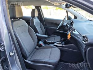 Grey Opel Crossland X 2022 in Liepaja, with an engine capacity of 1.20 L and mileage of 54 thousand km for 14000 €, photo 12 on AUTOMOTO.COM.LV