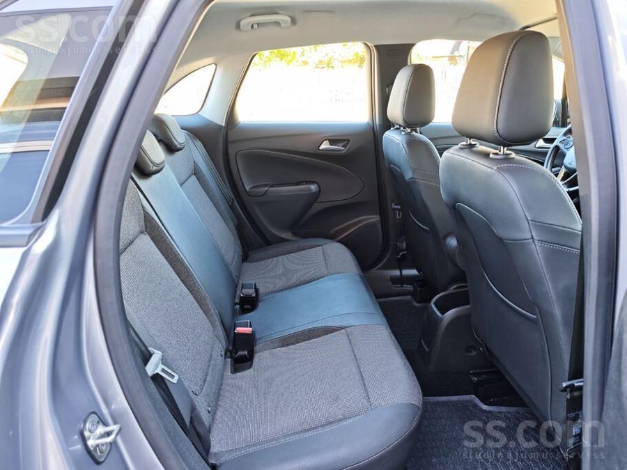 Grey Opel Crossland X 2022 in Liepaja, with an engine capacity of 1.20 L and mileage of 54 thousand km for 14000 €, photo 13 on AUTOMOTO.COM.LV