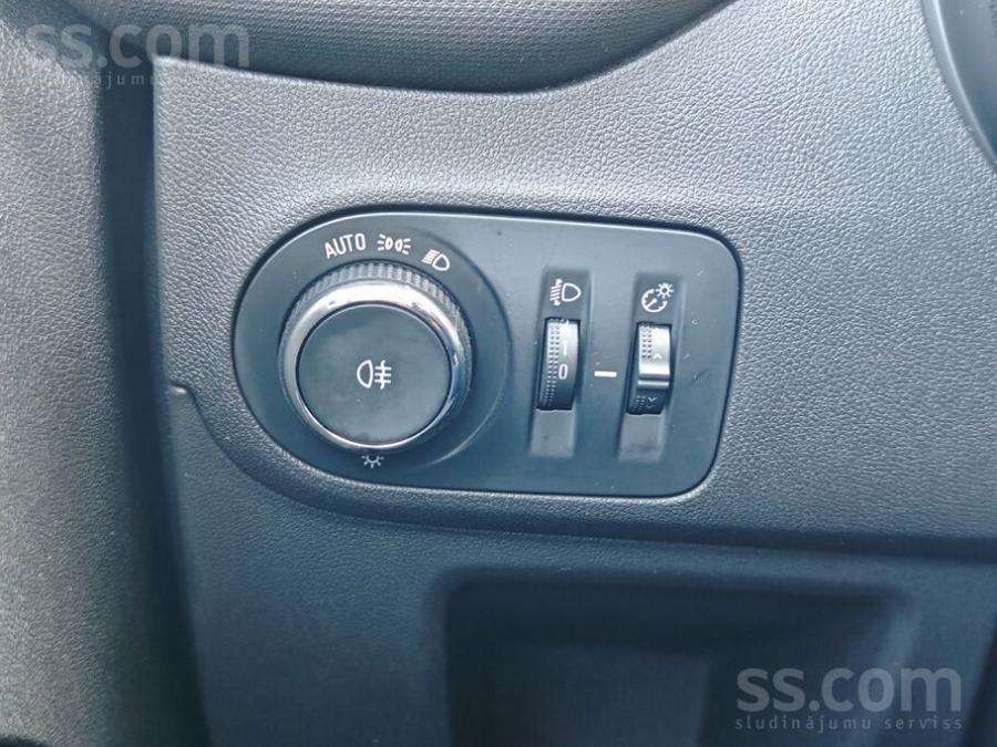 Grey Opel Crossland X 2022 in Liepaja, with an engine capacity of 1.20 L and mileage of 54 thousand km for 14000 €, photo 23 on AUTOMOTO.COM.LV