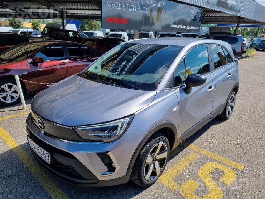 Серый Опель Crossland X 2022 в Рига, объемом двигателя 1.20 л и пробегом 29 тыс. км за 12700 €, фото 1 на AUTOMOTO.COM.LV