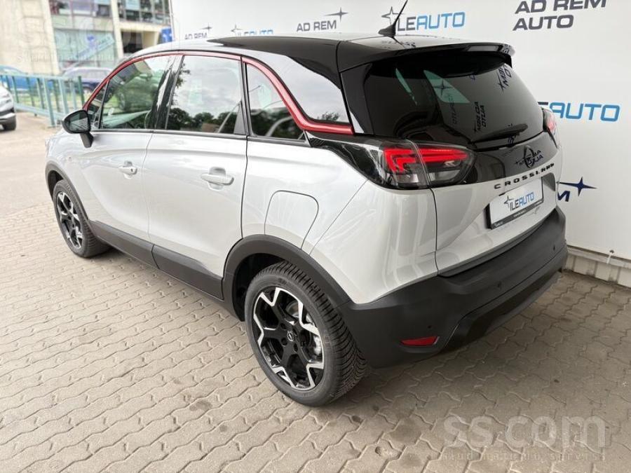 Grey Opel Crossland X 2023 in Riga, with an engine capacity of 1.20 L and mileage of 91 thousand km for 14500 €, photo 4 on AUTOMOTO.COM.LV
