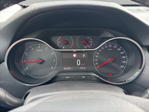 Opel Crossland X 2023 in Riga on AUTOMOTO.COM.LV Grey Opel Crossland X 2023 in Riga, with an engine capacity of 1.20 L and mileage of 63 thousand km for 12995 €, photo 10 on AUTOMOTO.COM.LV