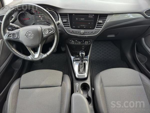 Opel Crossland X 2023 in Riga on AUTOMOTO.COM.LV Grey Opel Crossland X 2023 in Riga, with an engine capacity of 1.20 L and mileage of 63 thousand km for 12995 €, photo 11 on AUTOMOTO.COM.LV