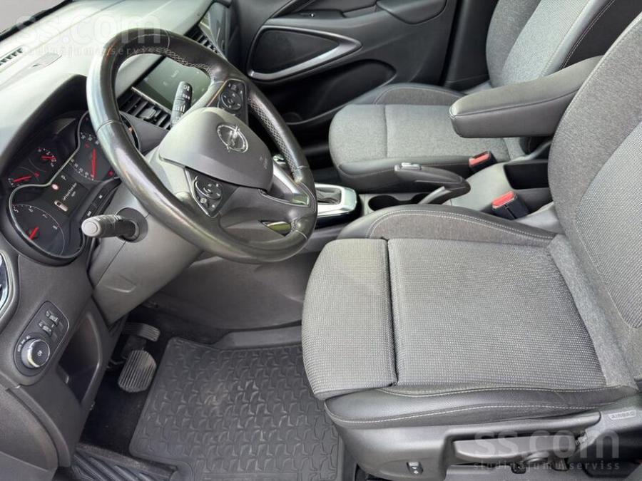 Grey Opel Crossland X 2023 in Riga, with an engine capacity of 1.20 L and mileage of 63 thousand km for 12995 €, photo 12 on AUTOMOTO.COM.LV