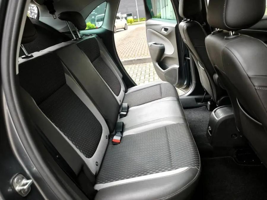 Pelēks Opel Crossland X 2017 Jelgava, ar dzinēja tilpumu 1.20 L un nobraukumu 133 tūkst. km par 8450 €, foto 18 vietnē AUTOMOTO.COM.LV