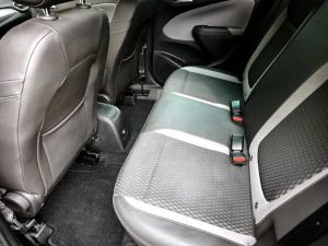 Pelēks Opel Crossland X 2017 Jelgava, ar dzinēja tilpumu 1.20 L un nobraukumu 133 tūkst. km par 8450 €, foto 19 vietnē AUTOMOTO.COM.LV