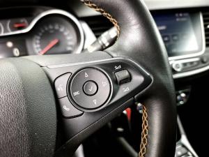 Pelēks Opel Crossland X 2017 Jelgava, ar dzinēja tilpumu 1.20 L un nobraukumu 133 tūkst. km par 8450 €, foto 28 vietnē AUTOMOTO.COM.LV