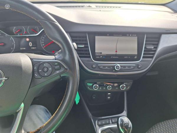 Pelēks Opel Crossland X 2017 Tauragė, ar dzinēja tilpumu 1.20 L un nobraukumu 121 tūkst. km par 5900 €, foto 7 vietnē AUTOMOTO.COM.LV