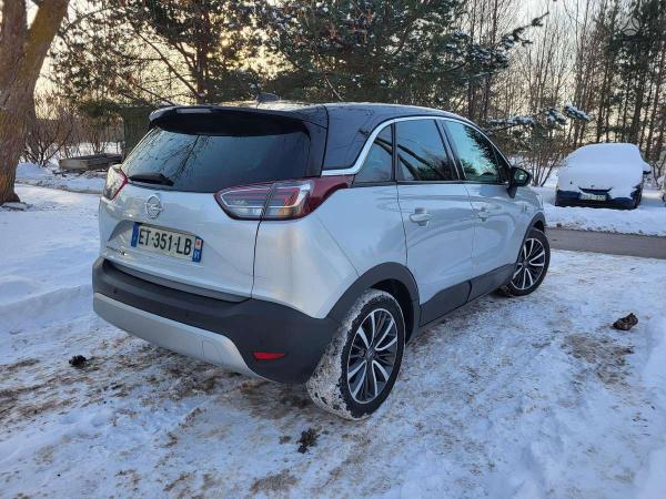 Grey Opel Crossland X 2018 in Utena, with an engine capacity of 1.20 L and mileage of 152 thousand km for 6150 €, photo 2 on AUTOMOTO.COM.LV
